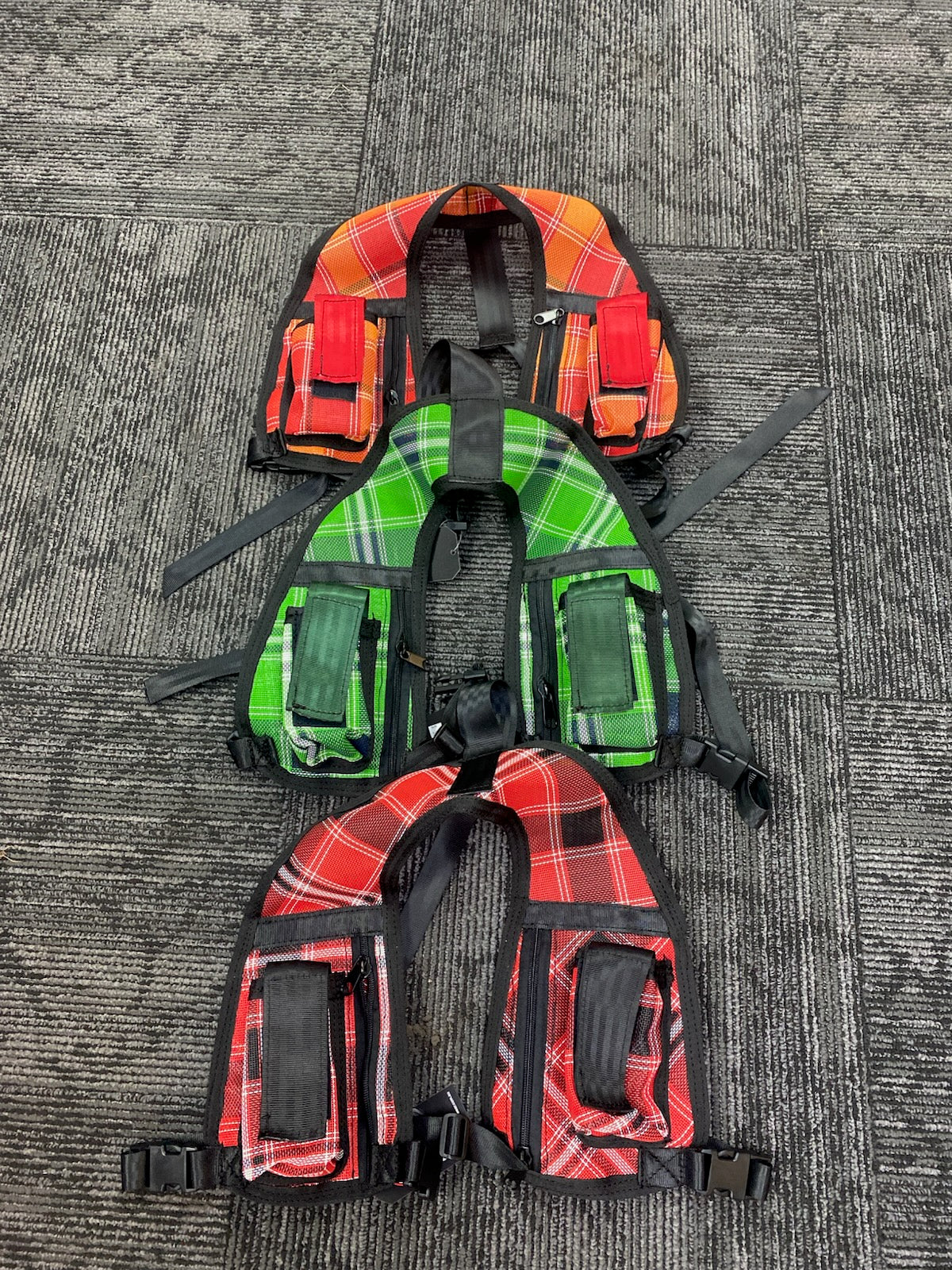 Double pocket Over shoulder UHF/GPS/Phone Holder – Bucked Off Western Wear